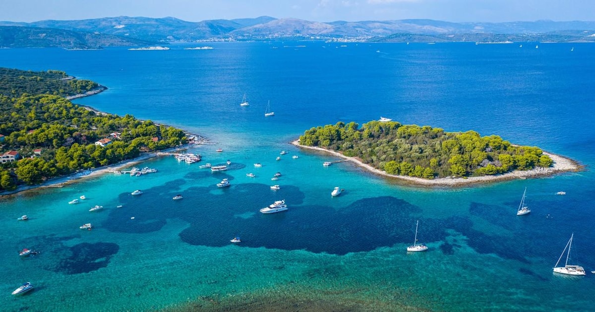 Blue Lagoon Drie Eilanden halve dag tour vanuit Trogir&Split | GetYourGuide