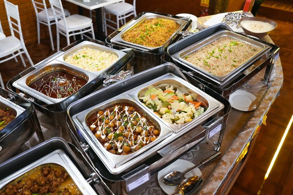 Dubai: La mejor cena buffet tradicional en dhow crucero en Marina ...