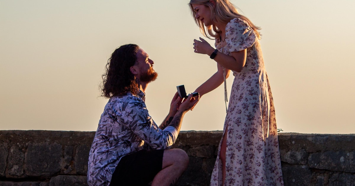 Split: Klis Sunset Sightseeing Bus Tour | GetYourGuide