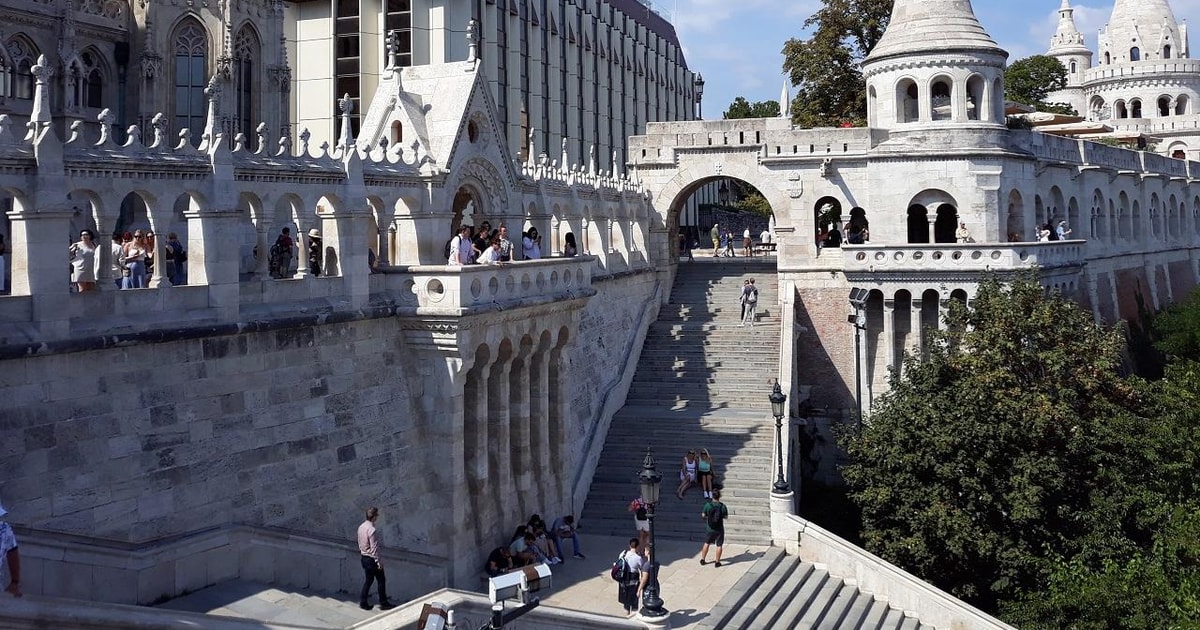 Budapest: Buda Castle Walking Tour & Folk Music Performance | GetYourGuide