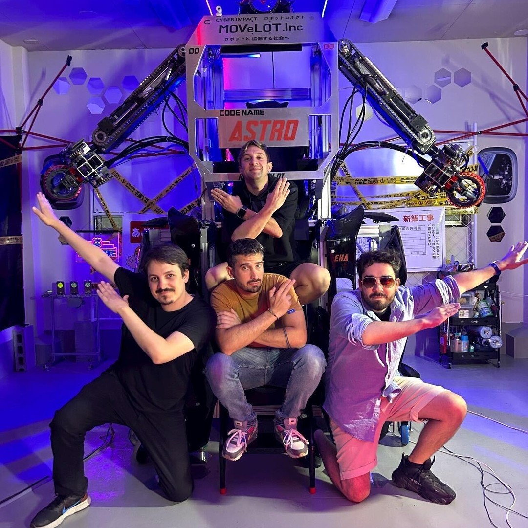 Tokyo: Robot Piloting Attraction Ticket | GetYourGuide