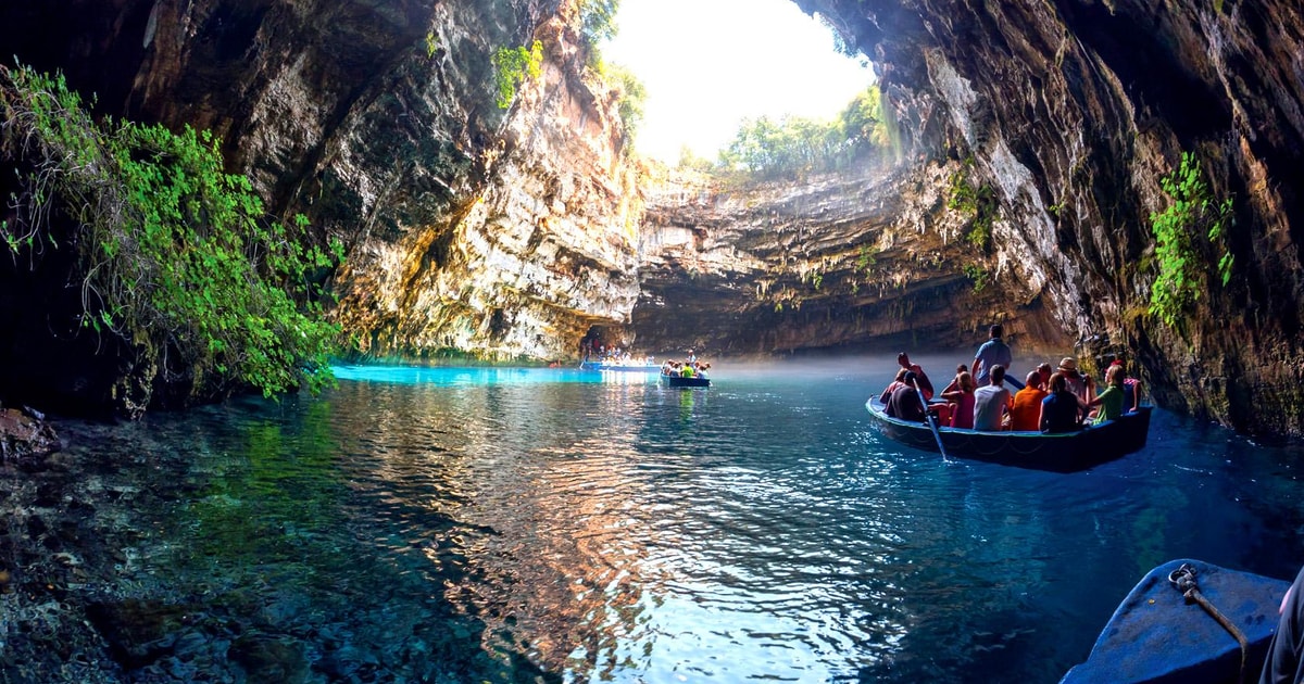 Puerto de Argostoli: excursión en español a Melissani y San Gerasimos ...