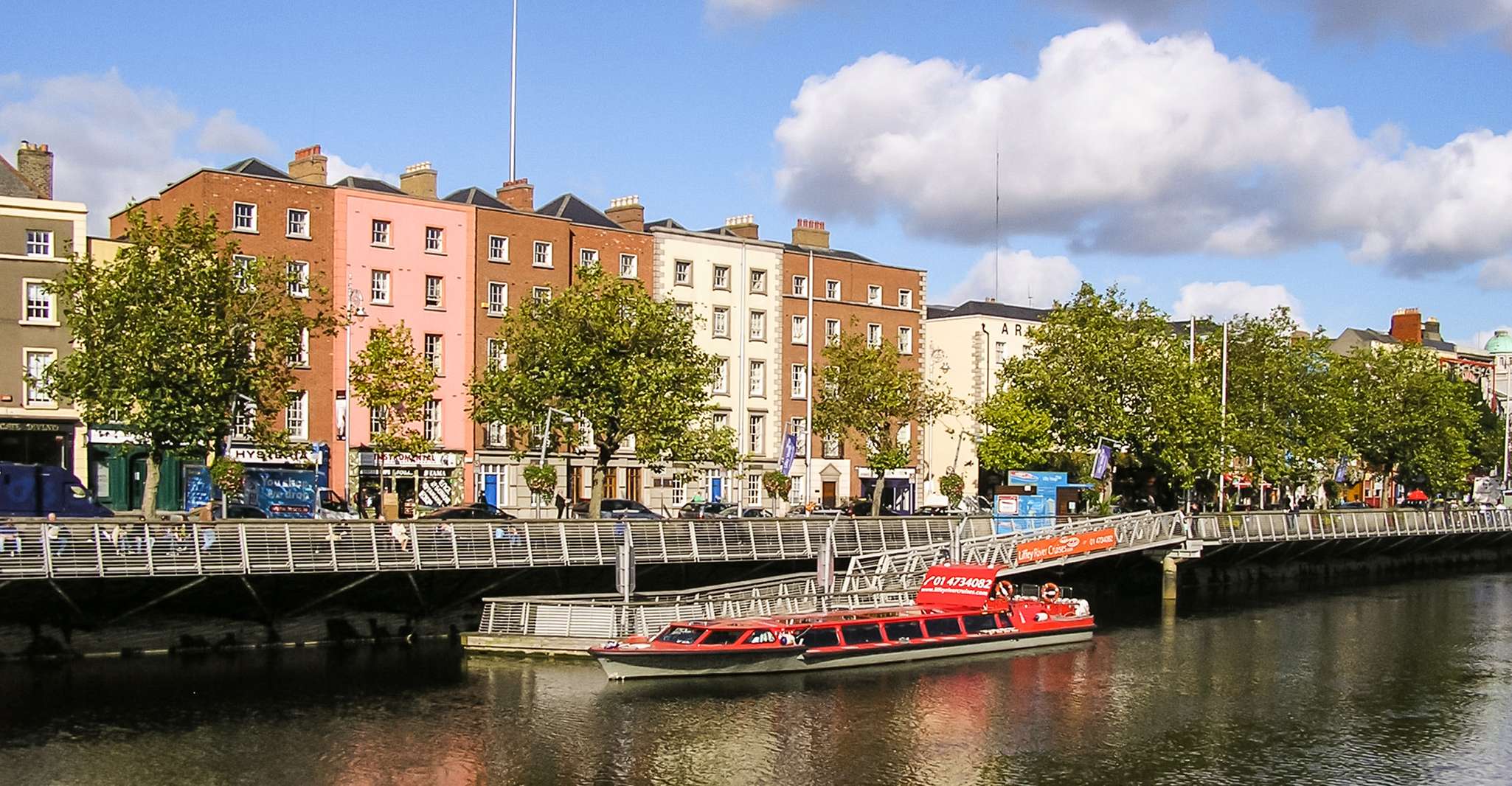 Dublin, River Liffey Sightseeing Cruise | Water Activity in Dublin