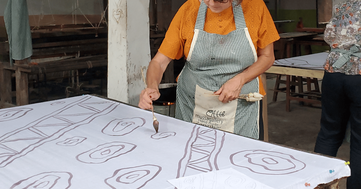 Zanzibar: Batik Making Workshop | GetYourGuide