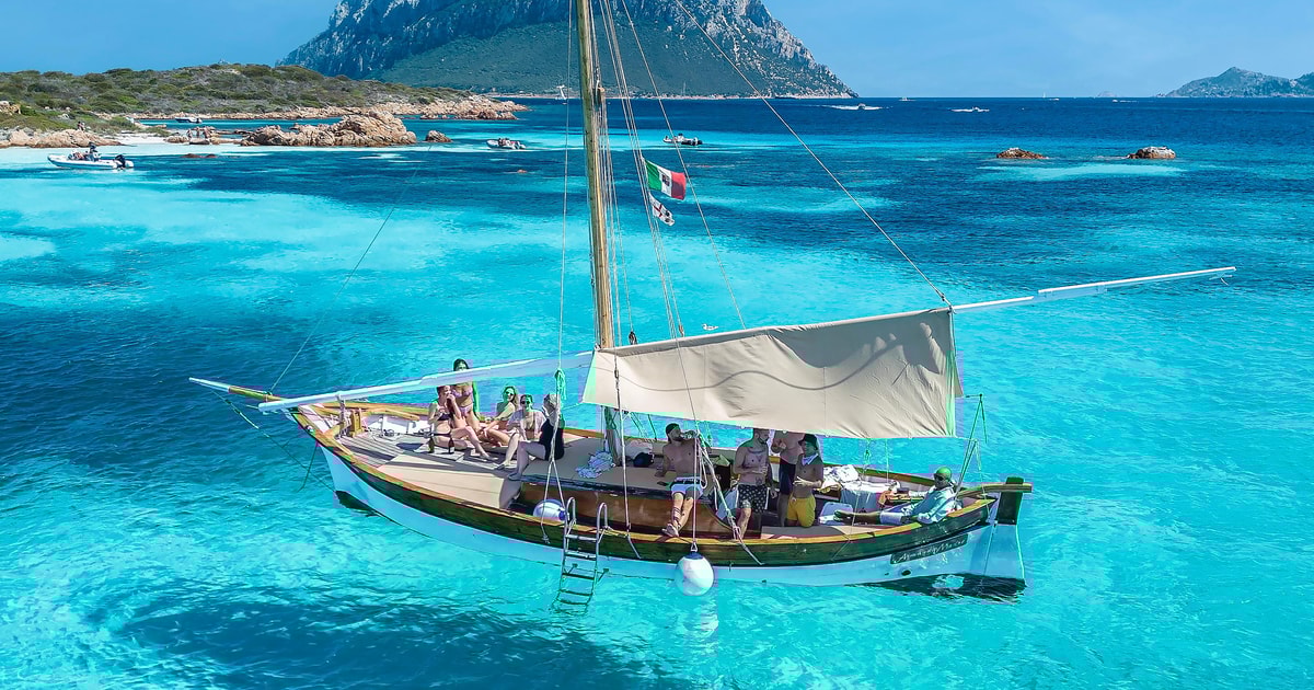 Da San Paolo: Crociera sull'isola di Tavolara e Molara con pranzo ...