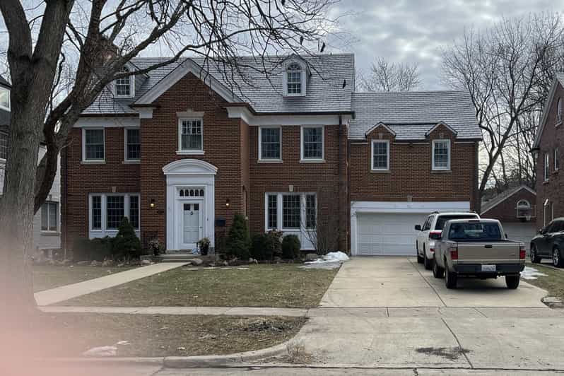 Chicago: Private Guided Tour of Chicago Suburbs Movie Sites | GetYourGuide