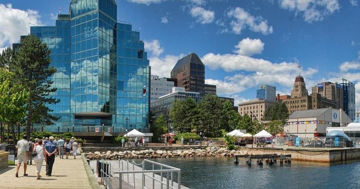 The Best of Halifax Rundgang | GetYourGuide