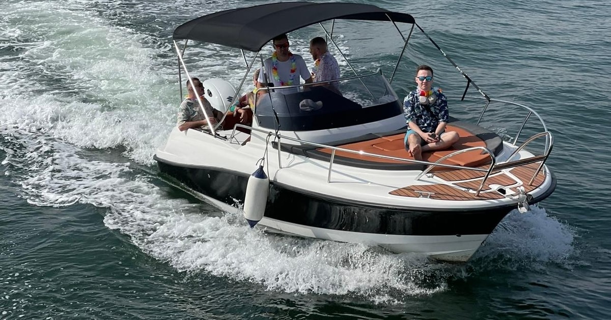 Valencia: Boat rental without license | GetYourGuide