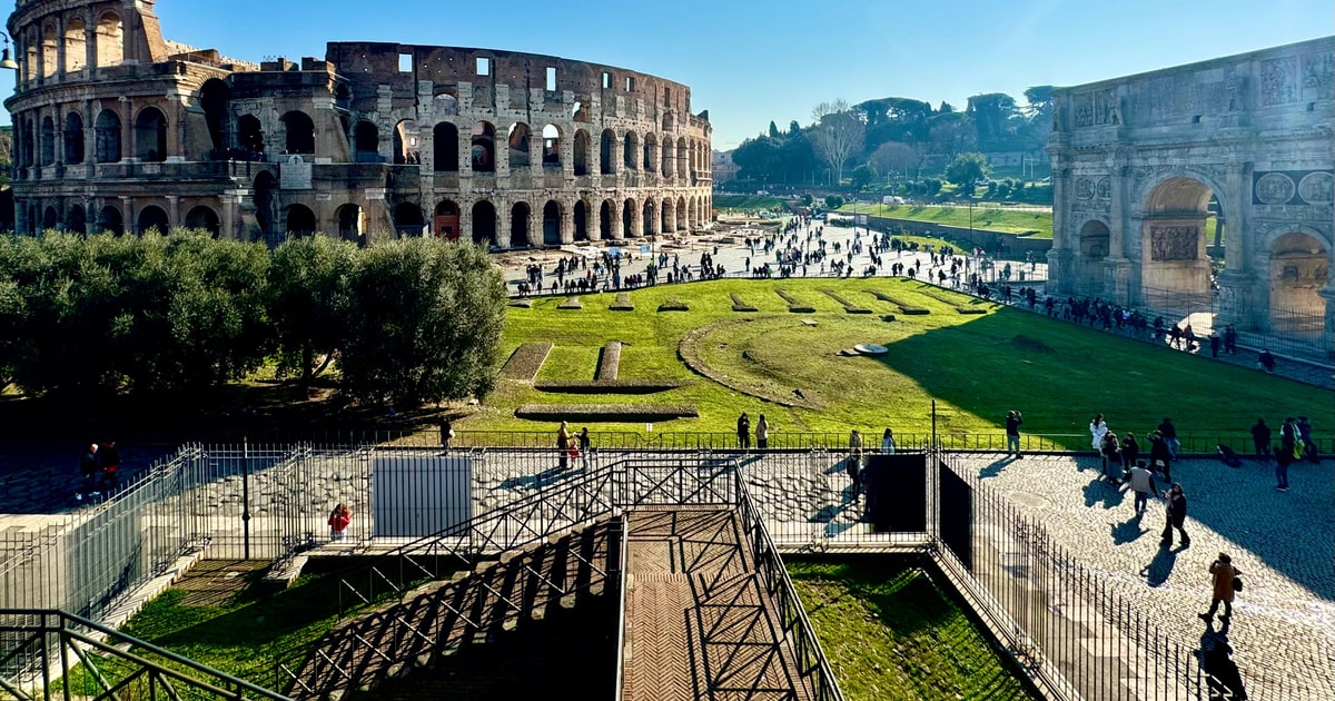 Rom: Rundtur med hop-on hop-off-buss och Colosseum, antika Rom ...