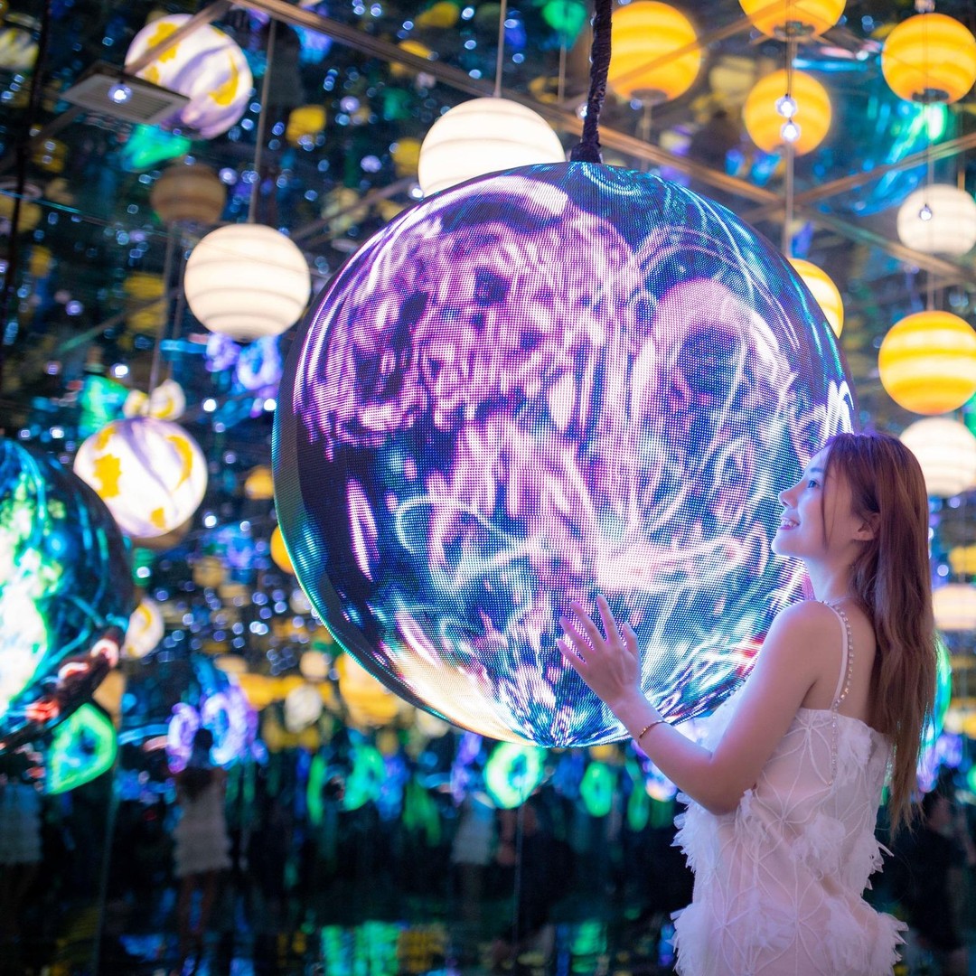 Bangkok: Space & Time Cube Entry with 9D or 9D+VR Options | GetYourGuide