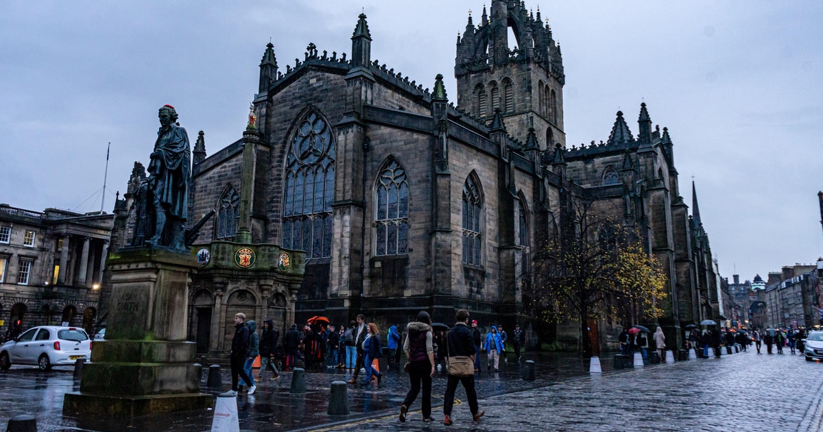 Tour of Outlander In Edinburgh | GetYourGuide