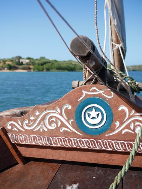 Private Dhau-Kreuzfahrt Lamu (Tagesausflug): Manda Toto Insel ...