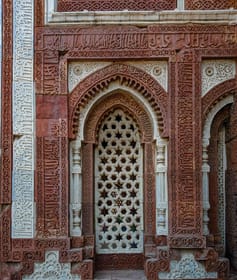 Qutub Minar Complex Half Day Walking Tour | GetYourGuide