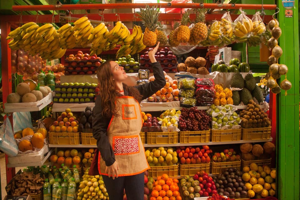 Bogota: Paloquemao Market Fruit Tour | GetYourGuide