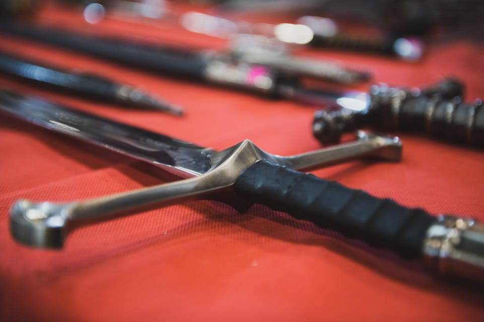 Wawel Castle Treasury & Armoury Skip the Line Privat rundtur | GetYourGuide