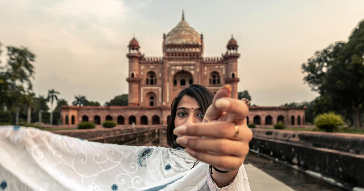 Delhi: Temples and Spiritual Sites Private Tour in 6-Hour | GetYourGuide