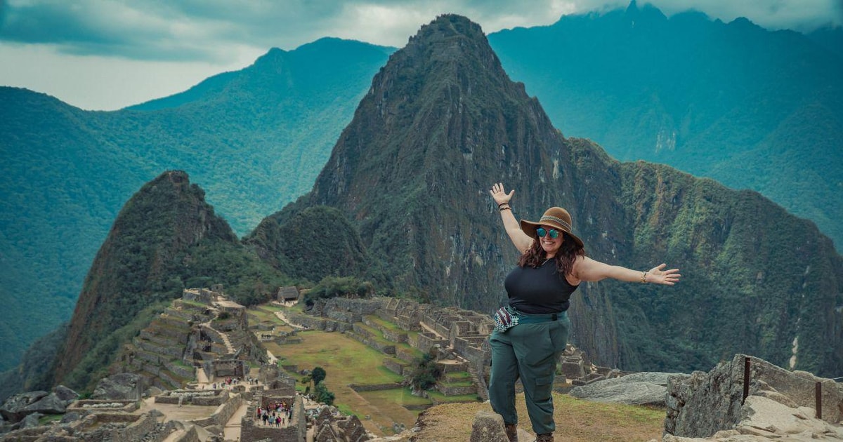 Desde Aguas Calientes: Entrada a Machu Picchu y tour privado | GetYourGuide