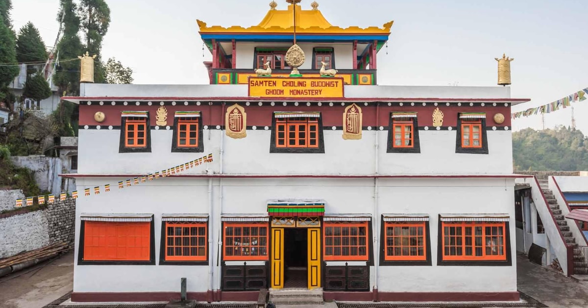 Heritage & Cultural Walk of Darjeeling (2 Hours Guided Tour) | GetYourGuide