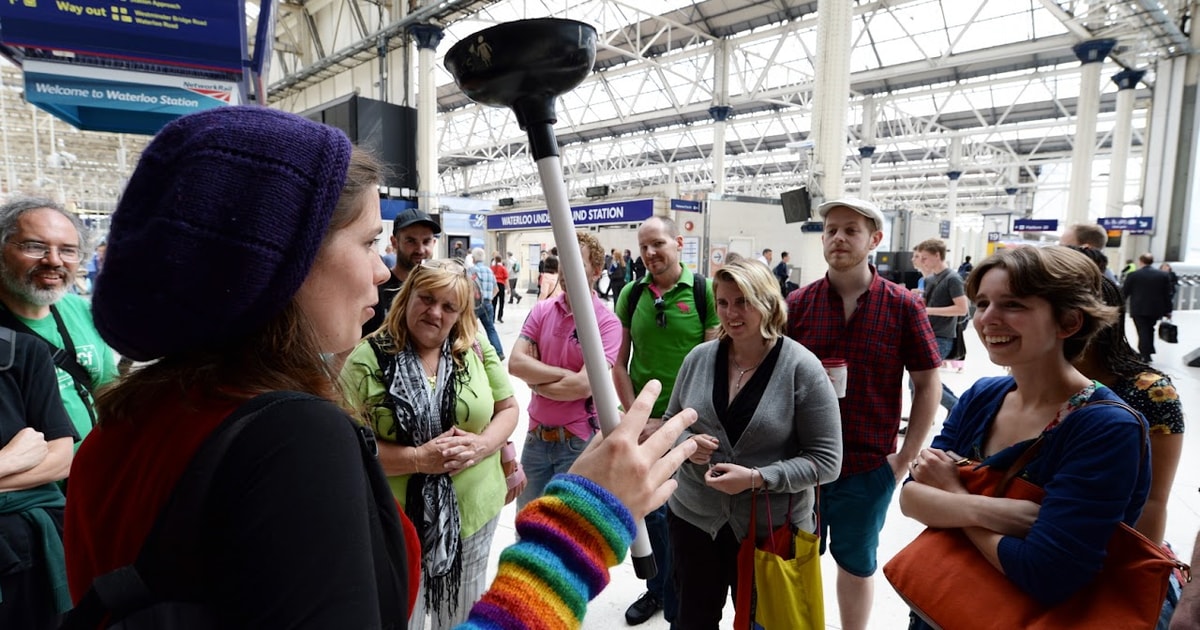 London: Guided Loo Tour | GetYourGuide
