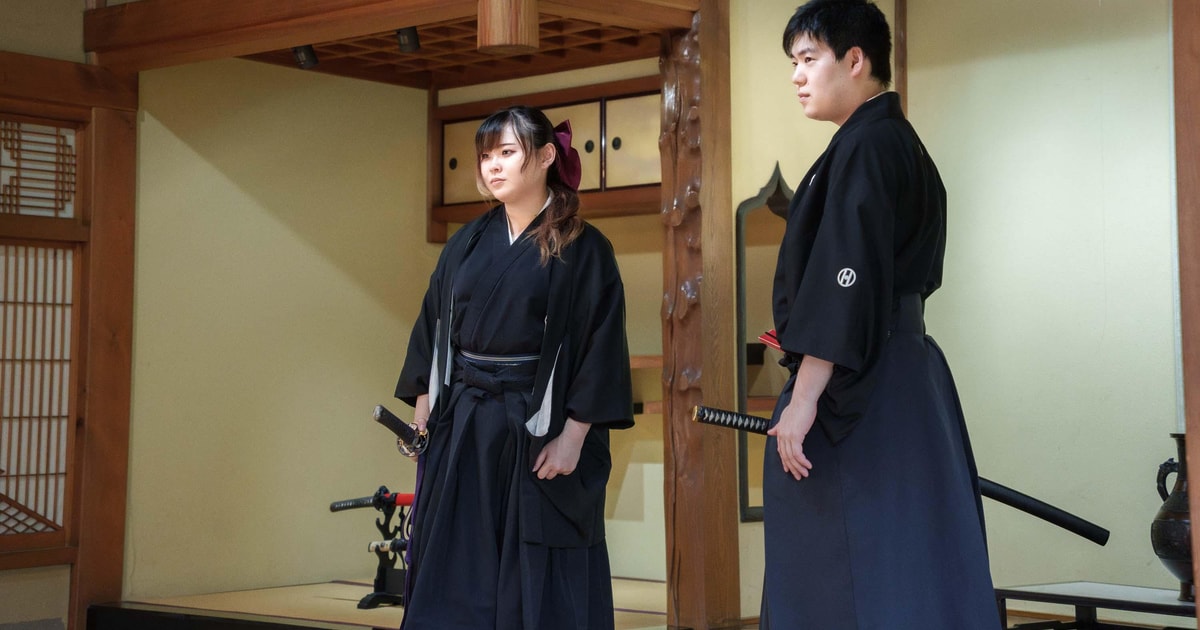 Osaka:Step into the Samurai World: Learn Iaido from a Master | GetYourGuide