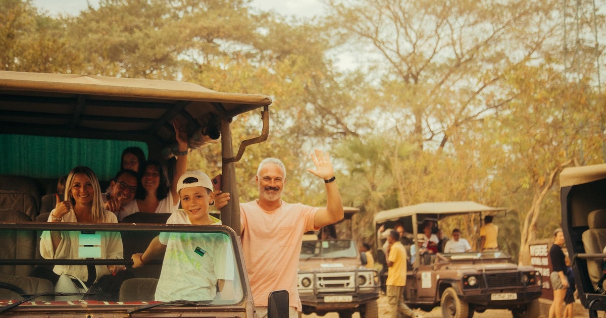 Vanuit Zanzibar: 3-daagse VIP Selous Safari, Rufiji Boot Safari ...