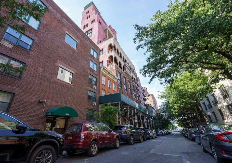 The Bohemian Rhapsody: A West Village Audio Adventure | GetYourGuide