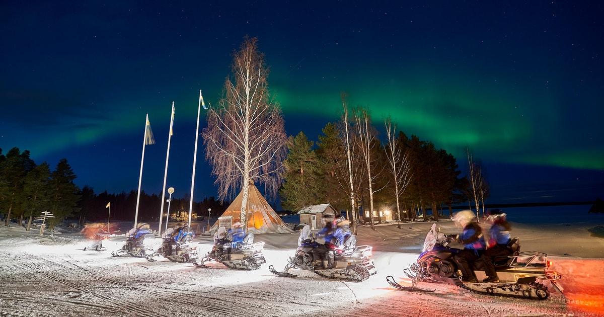 Luleå : Northern lights snowmobile tour | GetYourGuide
