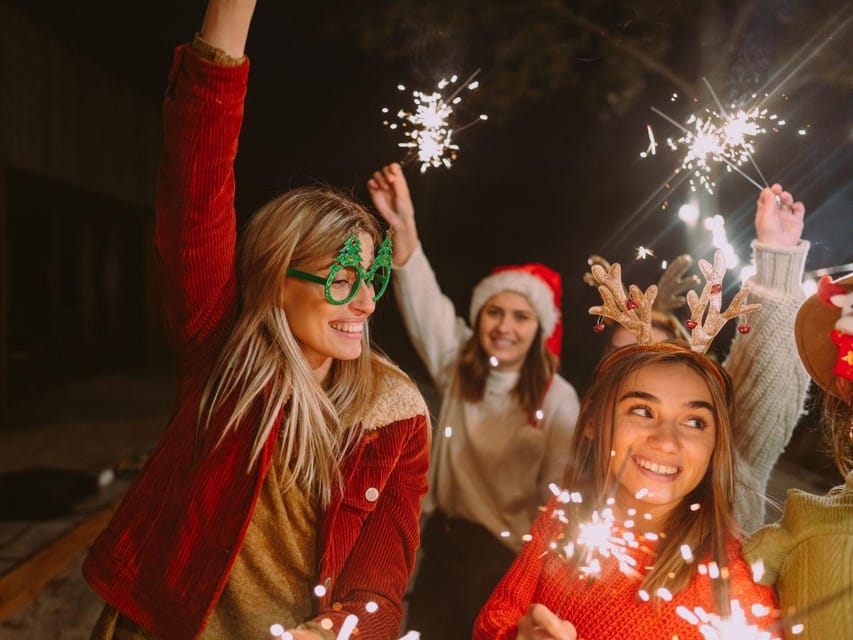 Nürnberg: Christmas walk, fun game, team activity &challenge | GetYourGuide