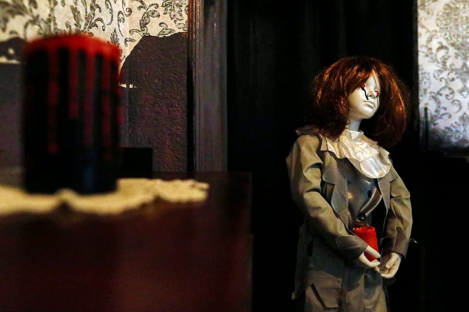 Madrid: Escape Room de miedo "La caja embrujada" | GetYourGuide