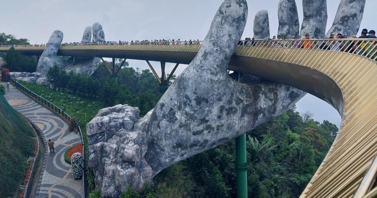 Privat bil til Golden Bridge og tilbage fra Hoi An/Da Nang | GetYourGuide