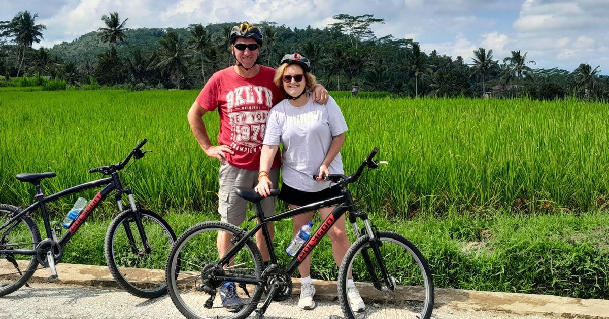 Ubud: Stara duchowa wioska i wiejskie życie - wycieczka rowerowa ...