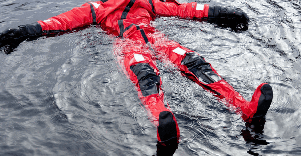 Pyhätunturi: Ice Floating & Sauna Experience | GetYourGuide