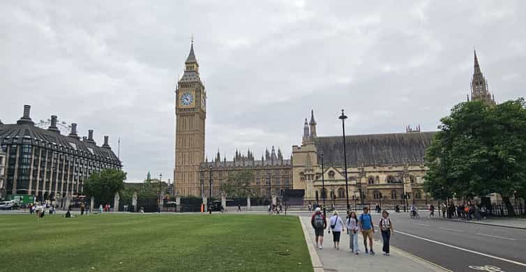 VIP Skip the Line Westminster Abbey & The Crown Highlights | GetYourGuide