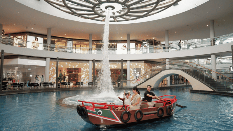 Singapore: Sampan Boat Ride Ticket at the Marina Bay Sands | GetYourGuide