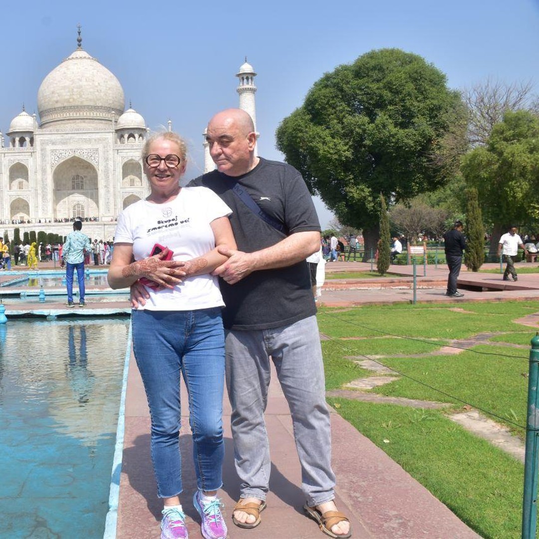 Da Delhi: tour privato di un giorno al Taj Mahal e ad Agra con pranzo in hotel 5 | GetYourGuide