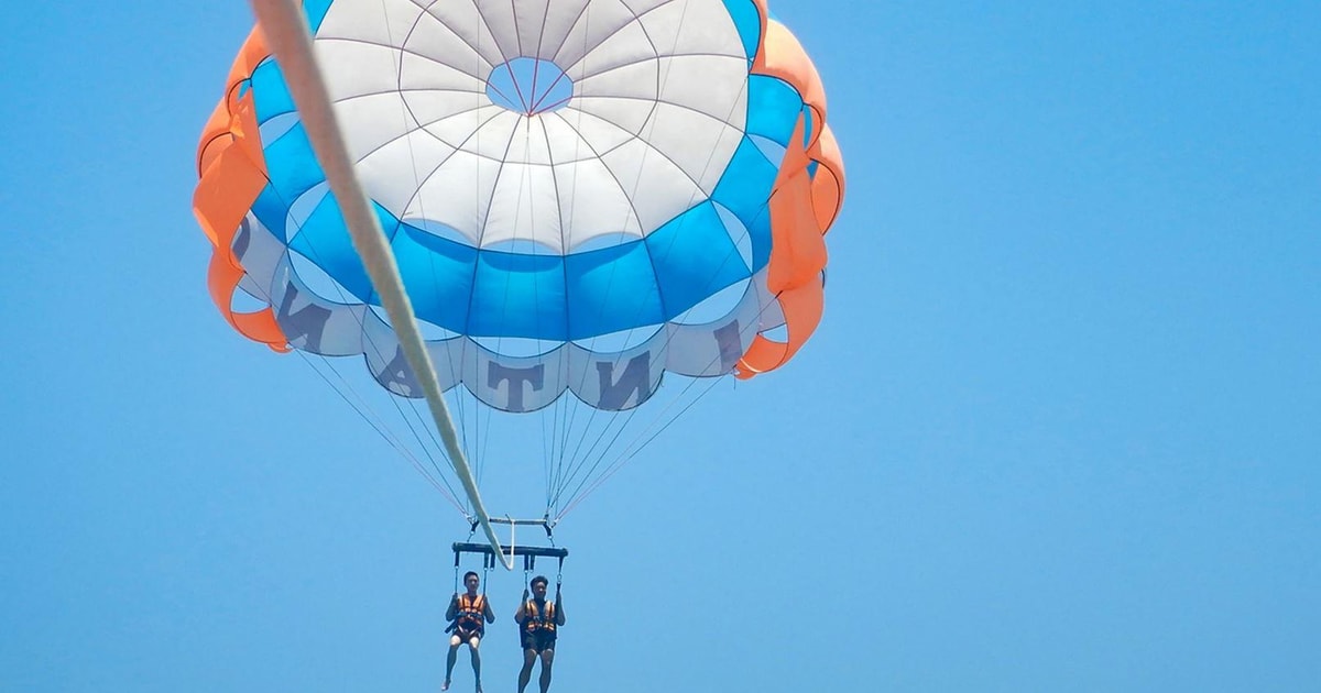 Bali : Parachute ascensionnel, jet ski, bateau banane et plages ...