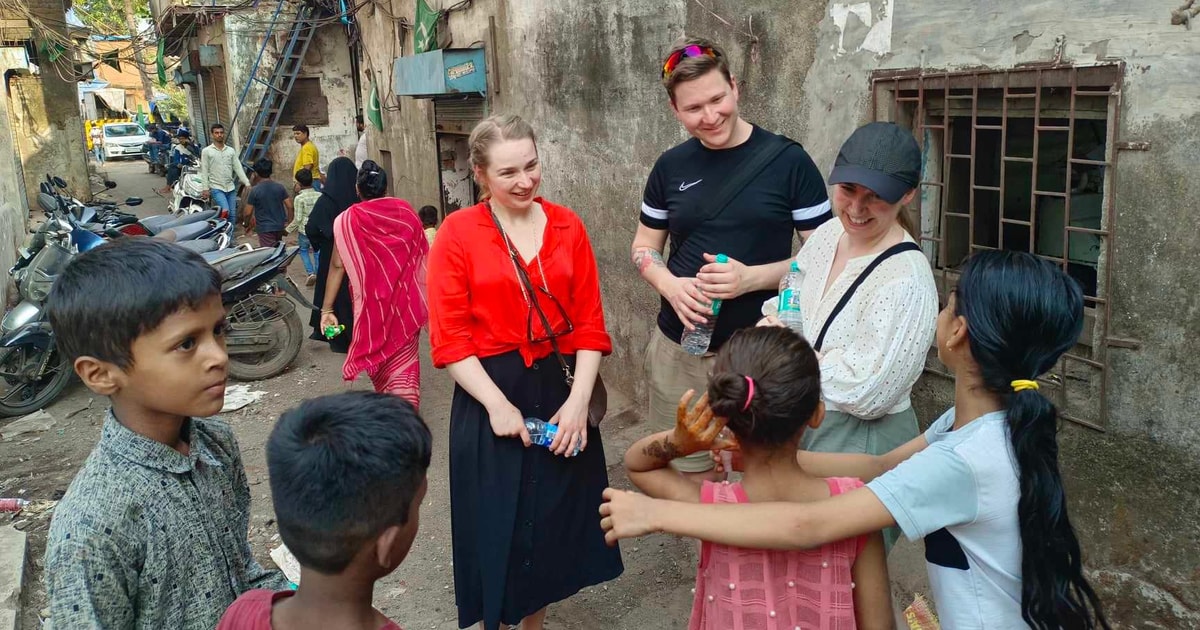 Mumbai: Dharavi Slum Inside Rundgang mit einem Einheimischen | GetYourGuide