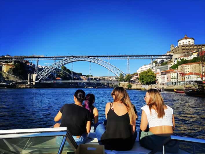 Porto: Passeio Privado de Barco no Rio Douro (max 6 px) 1h | GetYourGuide