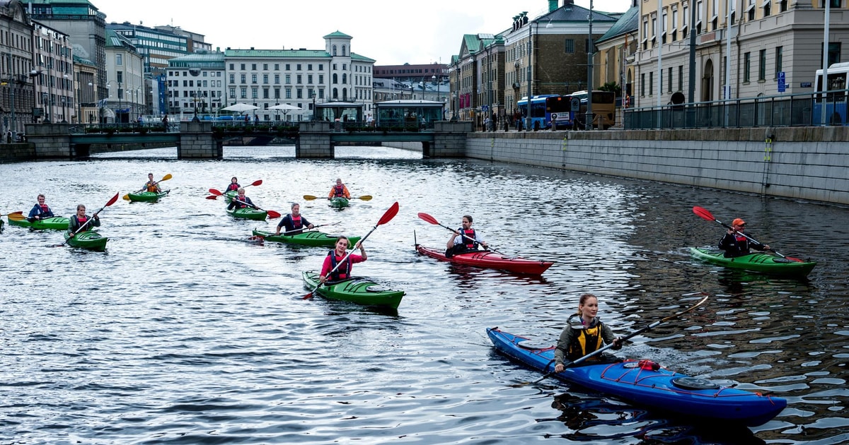 City Kayak Tour | GetYourGuide
