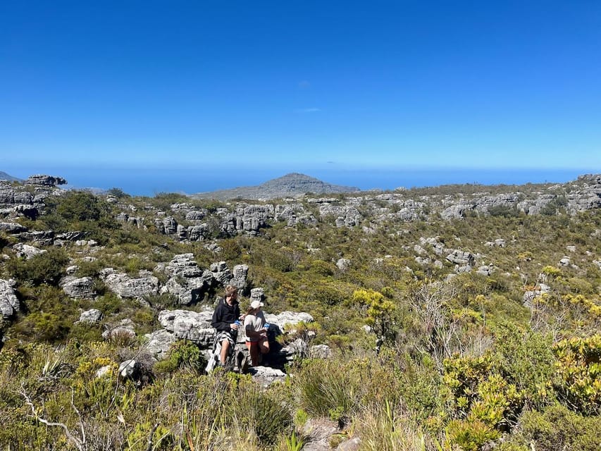 Lose the Crowds: Kasteelspoort & the "Diving Board" | GetYourGuide