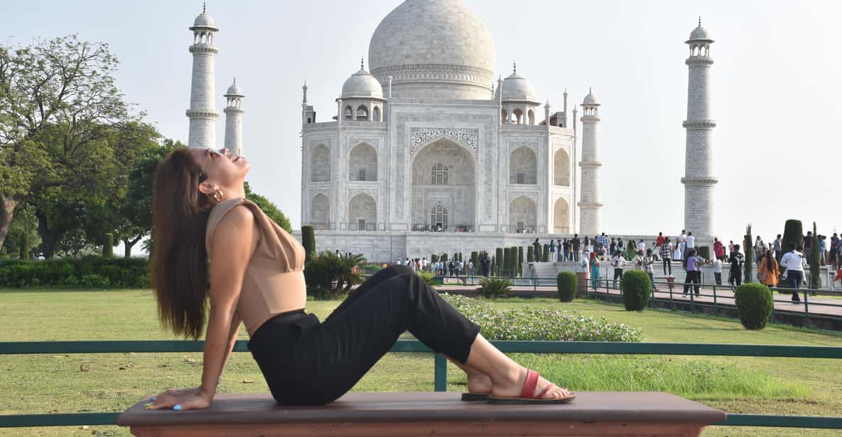 Da Delhi: Tour del Taj Mahal in auto di lusso con pranzo a 5 stelle ...