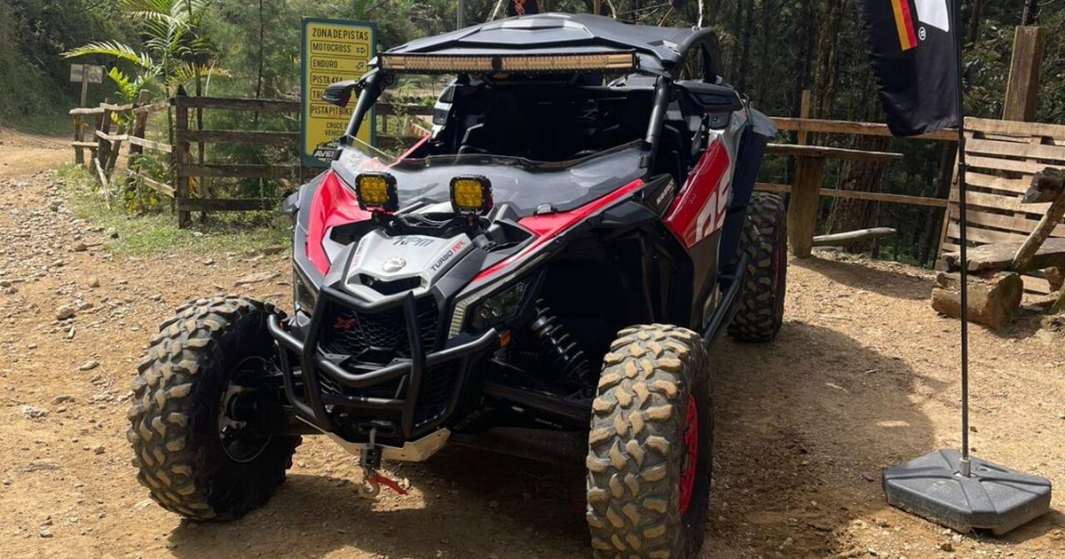 Medellín: Guided forest tour in SxS / UTV in Can-Am Turbo RR XRS 200hp ...