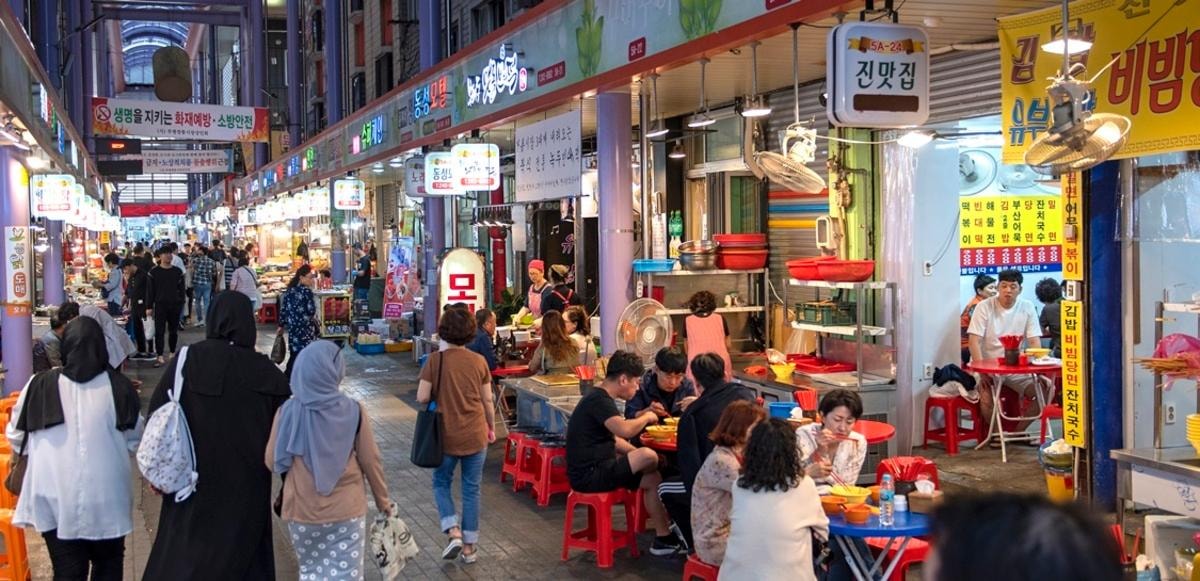 Busan: Sunset, Jagalchi Fish Market, & BIFF Square Tour | GetYourGuide