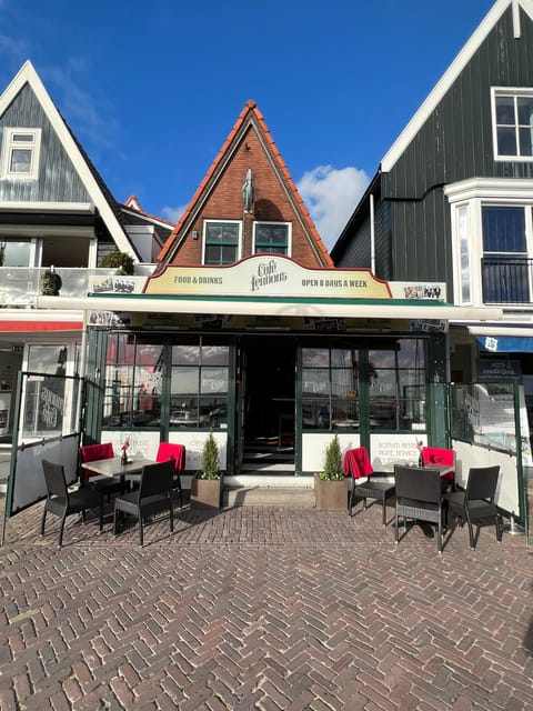 Beer & Bites at the Beatles Cafe | GetYourGuide