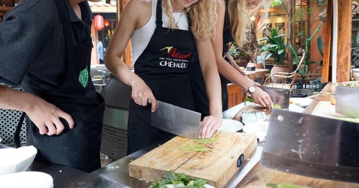 Chengdu: Cooking Class with Fresh Market Half Day Experience | GetYourGuide