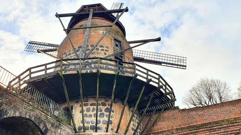 Zons: Self-guided Middle Ages Discovery Tour at Feste Zons | GetYourGuide