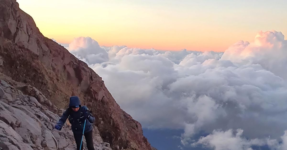 Escursione all'alba sul Monte Agung da Sidemen: il vulcano più alto di ...