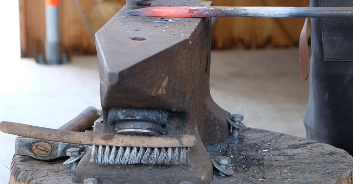 Saint-Denis: Blacksmiths & Stone Carvers, Cathedral Builders | GetYourGuide