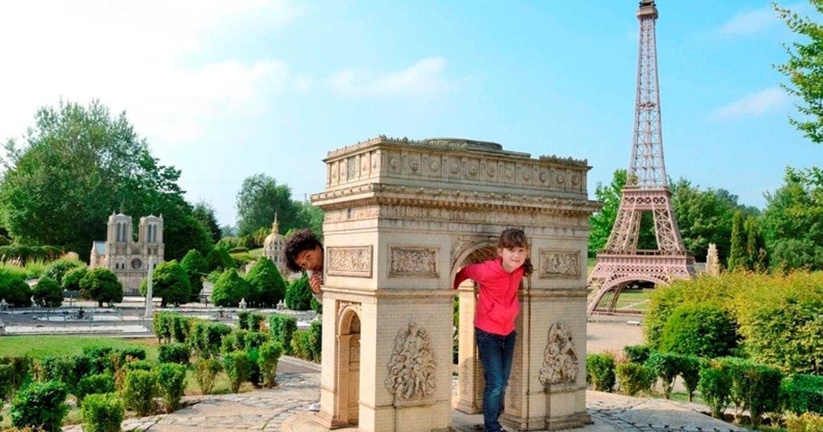 Parigi: Parco in miniatura della Francia Tour privato con biglietto d ...