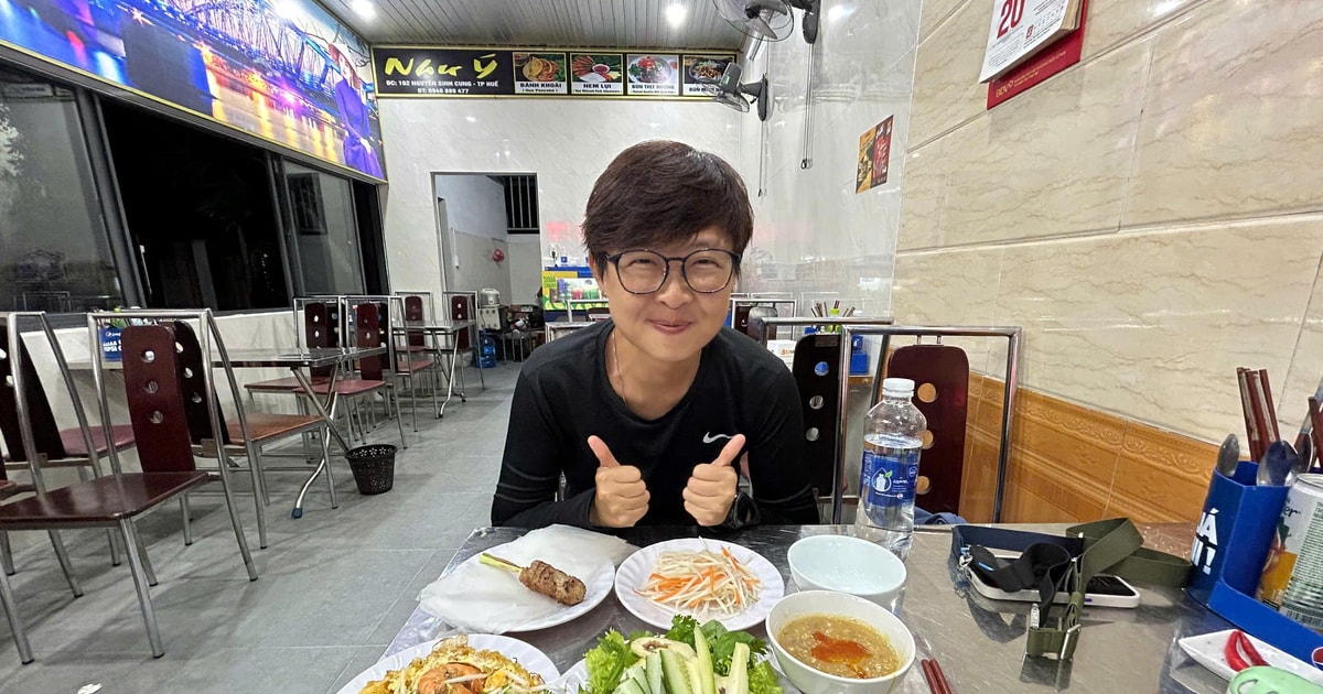 Eat like a local with a local - Walking Tour | GetYourGuide